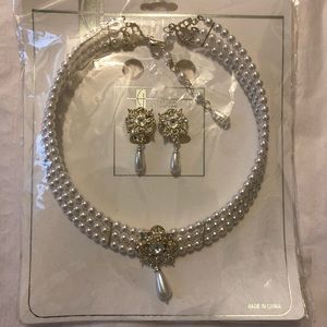 Jewelry | 2pcs Christina Collection Set Clip | Poshmark